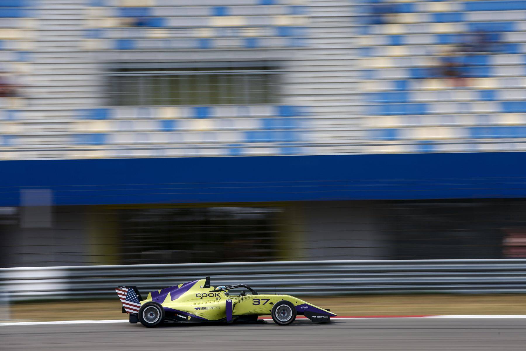 Sabre Cook mighty 2019 race season: WSeries, Infiniti Engineering ...